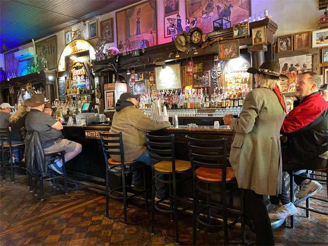 Where to Eat in Tombstone - Arizona Travel Guide